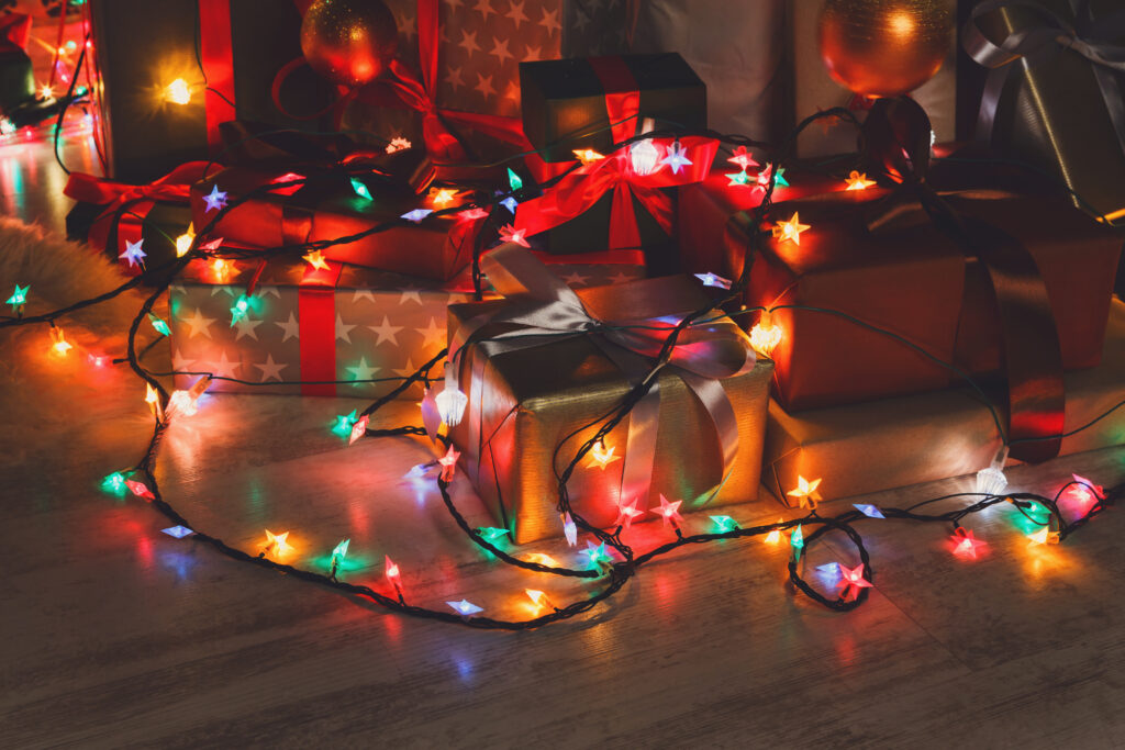 Holiday Energy Savings: 5 Smart Reasons to Go Solar